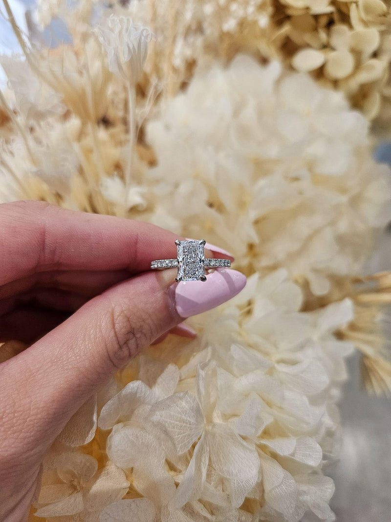 Radiant cut Engagement Rings | Michael Arthur | Australia - Michael ...