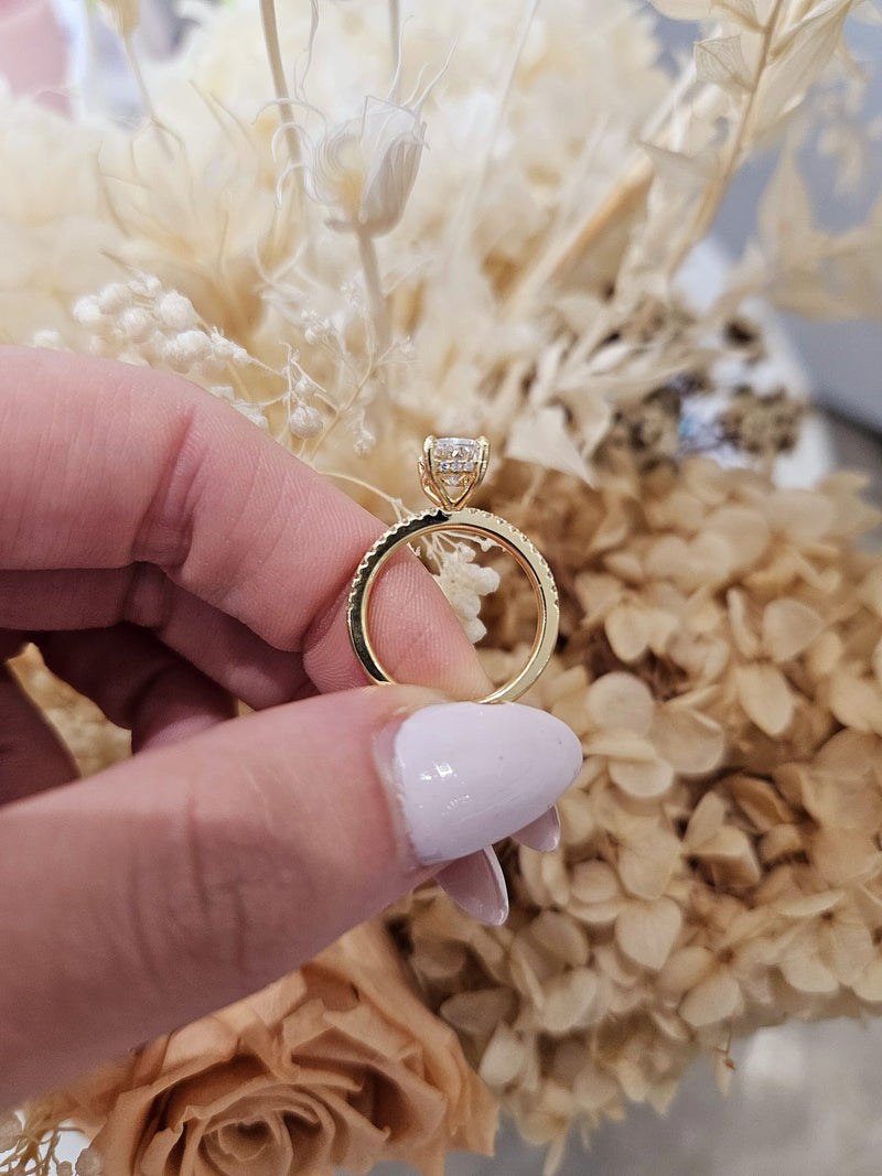 Radiant cut Engagement Rings | Michael Arthur | Australia - Michael ...